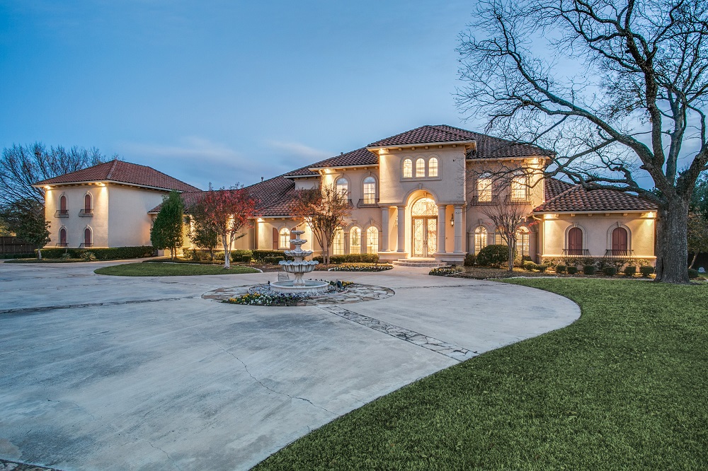 Stunning Private Gated Custom Estate - Haven Lifestyles