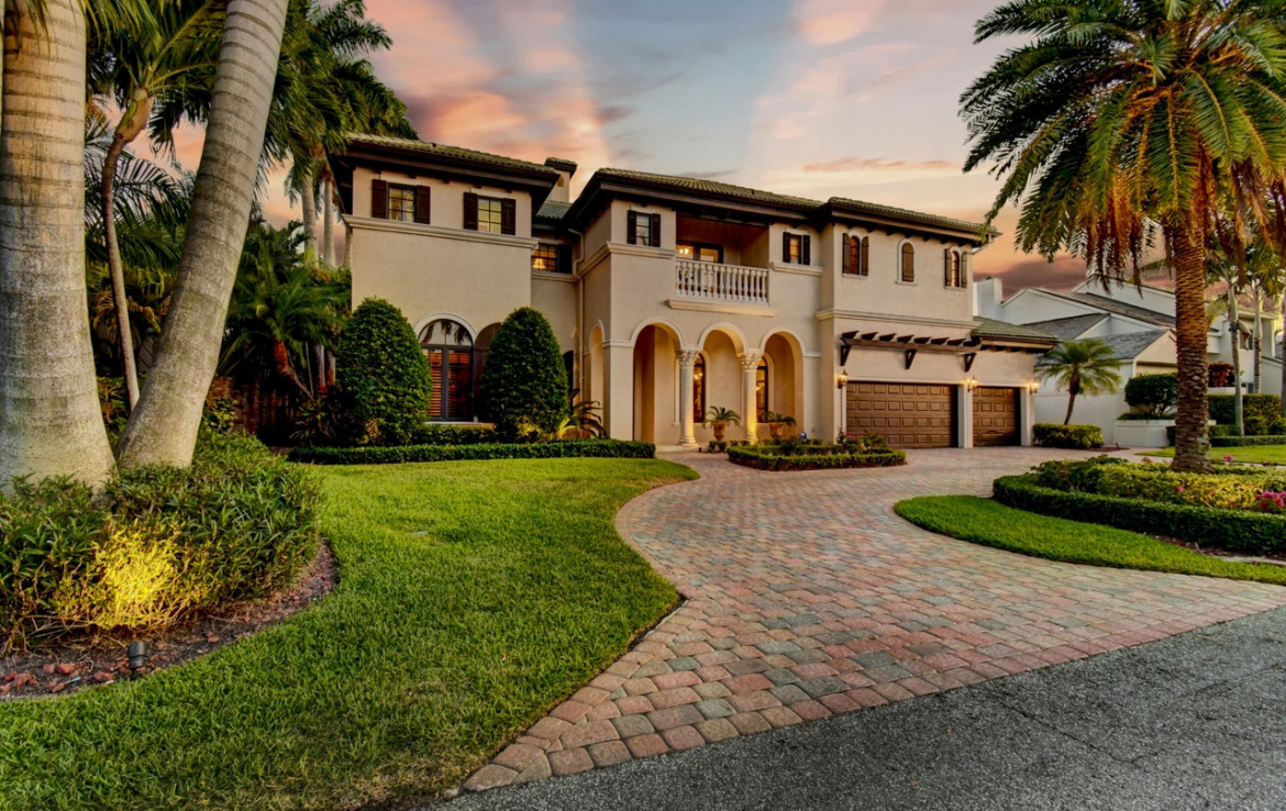 9 Spectacular Homes with Incredible Amenities - Haven Lifestyles