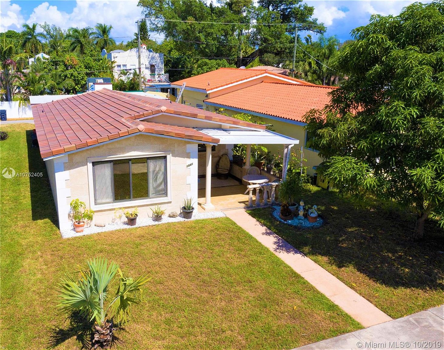 8 Spectacular Homes - All Under $1 Million - Haven Lifestyles