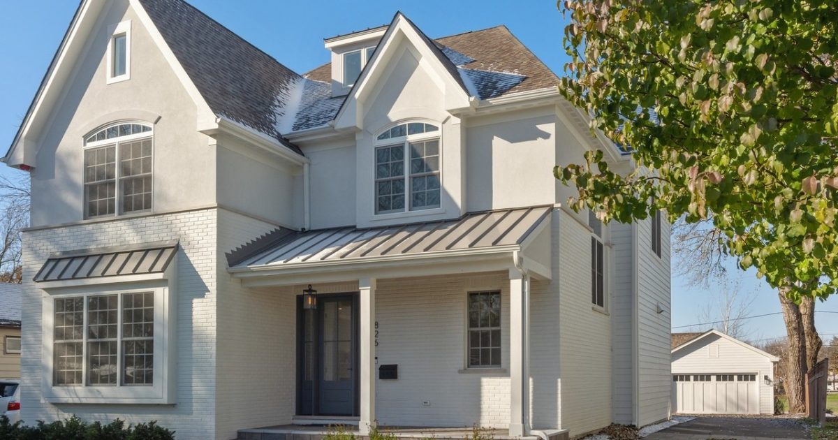 10 Timeless Homes on the Market with Spectacular Kitchens - Haven ...