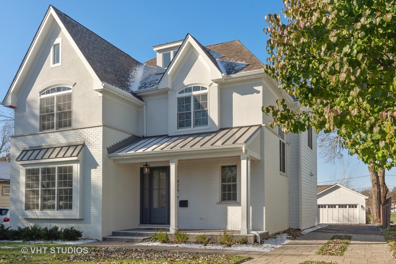 10 Timeless Homes on the Market with Spectacular Kitchens - Haven ...