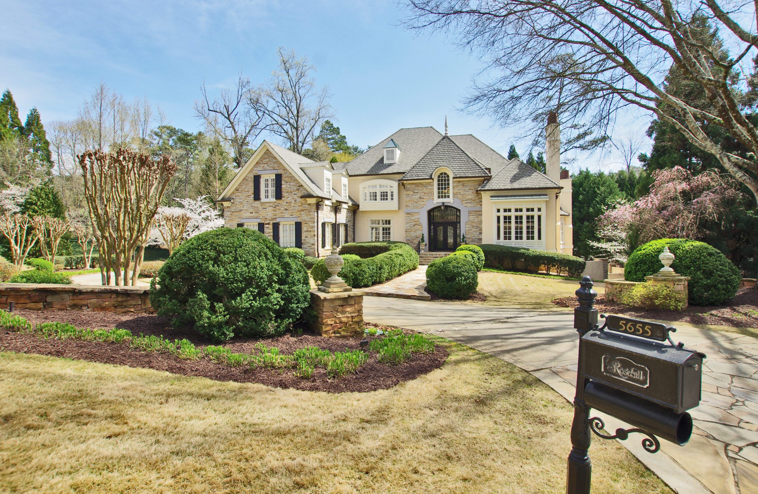7 Beautiful Homes on the Market in Atlanta - Haven Lifestyles