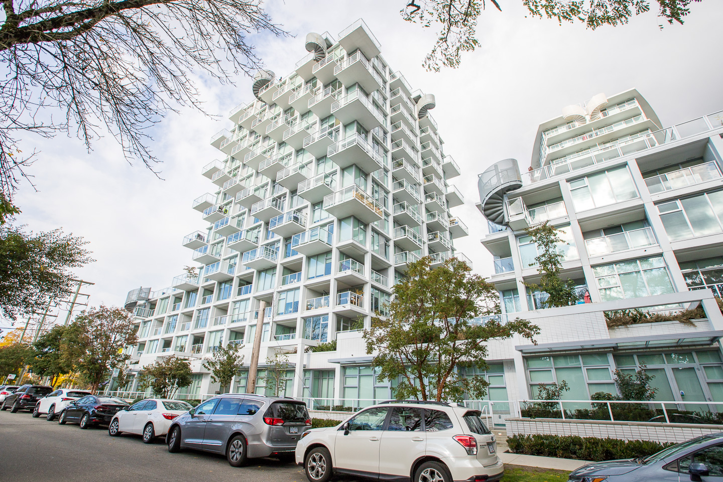 5 Stunning Condos on the Market with City Views - Haven Lifestyles