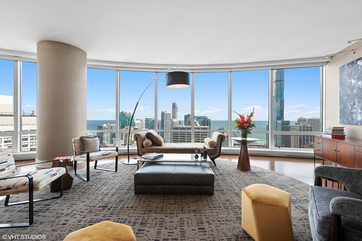 9 Condos with Skyline Views On The Market in Chicago - Haven Lifestyles