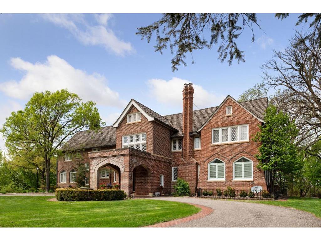 4 Homes with Charm and Character On The Market - Haven Lifestyles