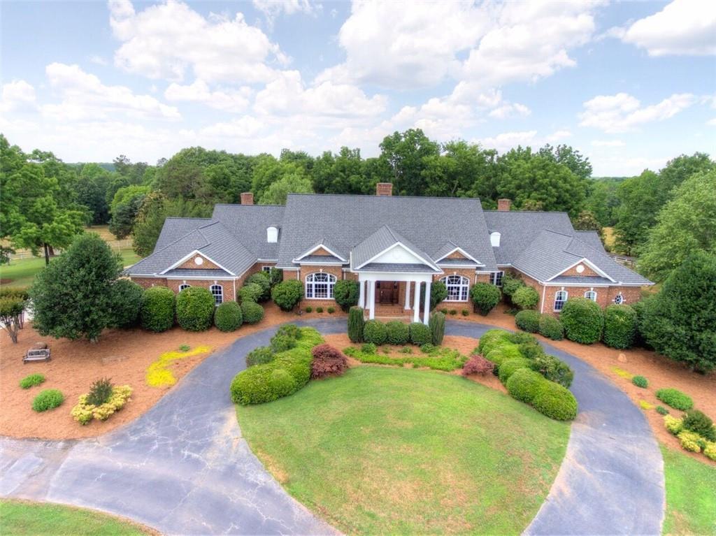 5 Stunning Lavish Homes On The Market - Haven Lifestyles