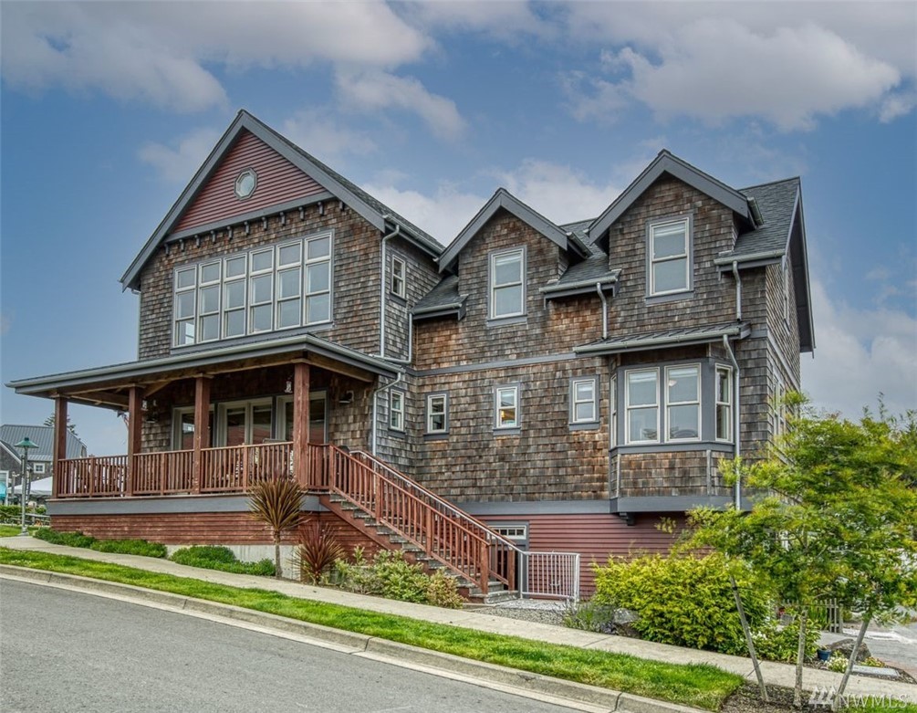 9 Properties On The Market With Wonderful Outdoor Living Spaces - Haven ...