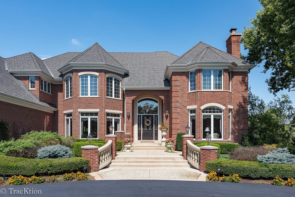 8 Stunning Homes On The Market With Luxurious Upgrades - Haven Lifestyles