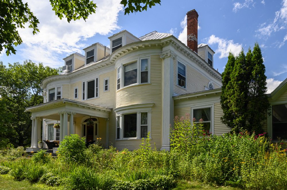 8 Charming Homes On The Market With Incredible Craftsmanship - Haven ...