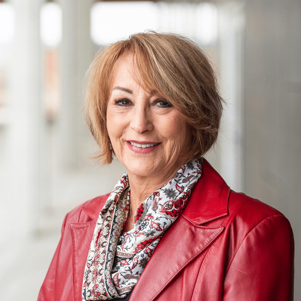 7 Homes On The Market With Incredible Views - Haven Lifestyles