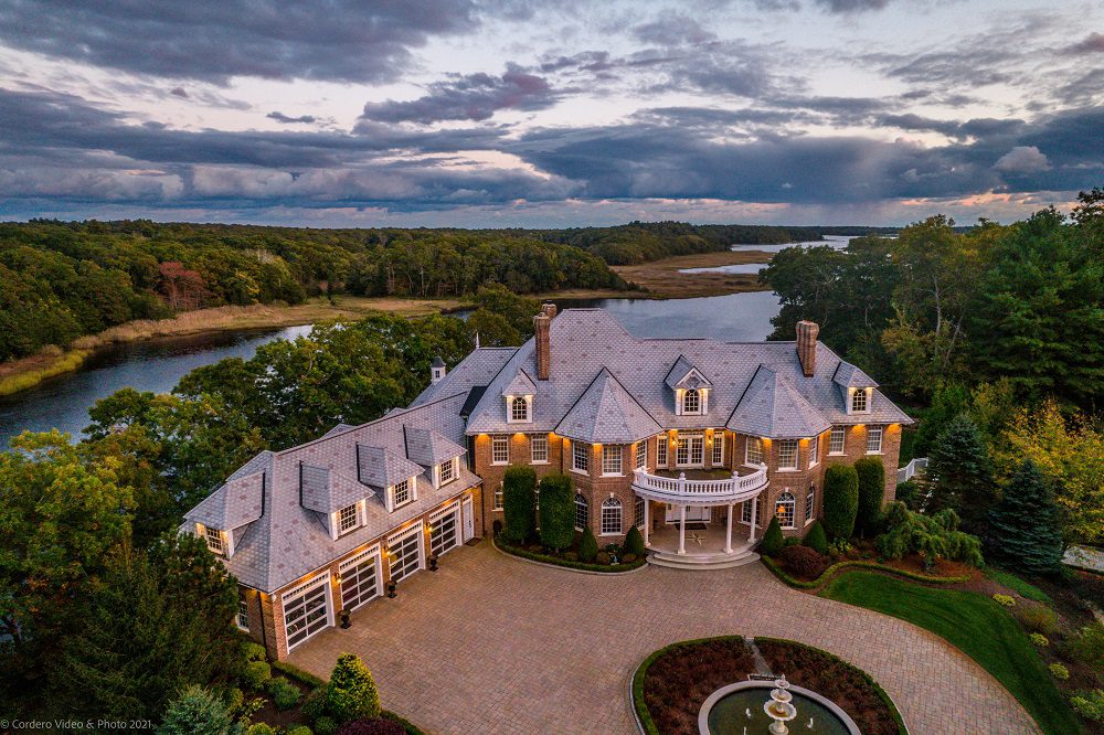 6 Absolutely Stunning Luxurious Homes On The Market - Haven Lifestyles