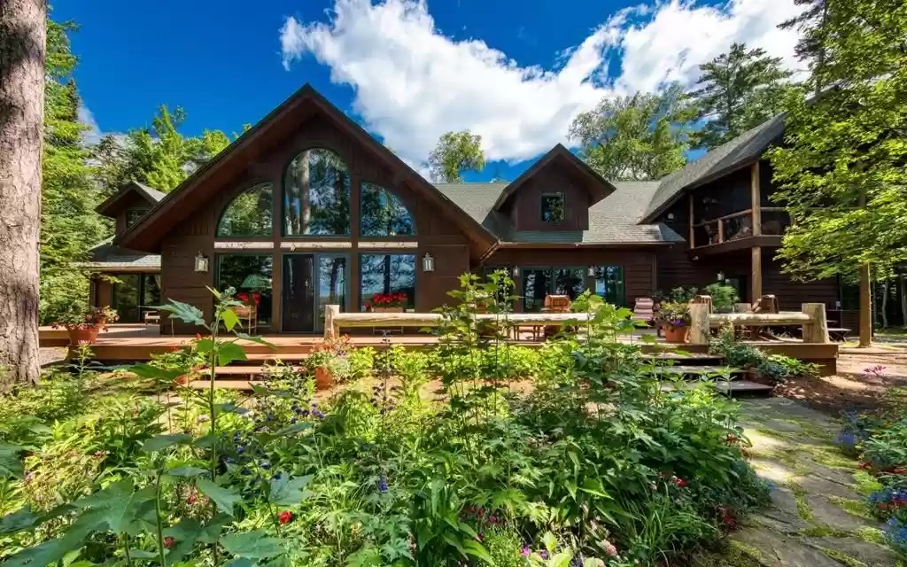 9 Amazing Homes On The Property with Stunning Views - Haven Lifestyles