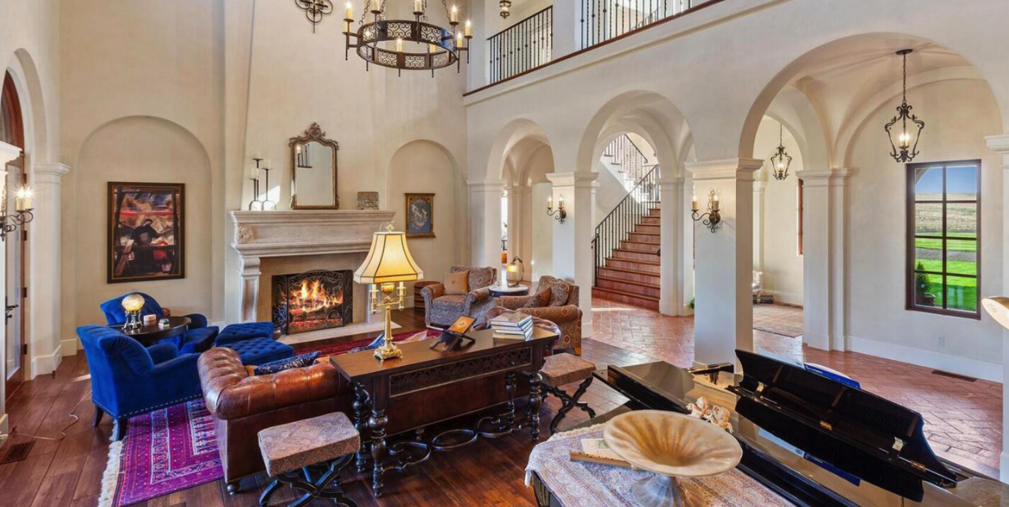 6 Absolutely Stunning Lavish Homes On The Market - Haven Lifestyles