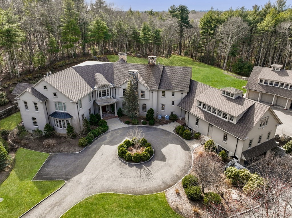 4 Luxurious Massachusetts Homes On The Market - Haven Lifestyles