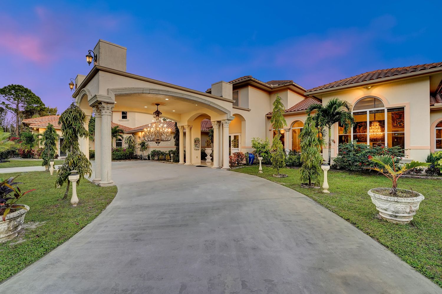 5 Wellington Homes On The Market - Haven Lifestyles