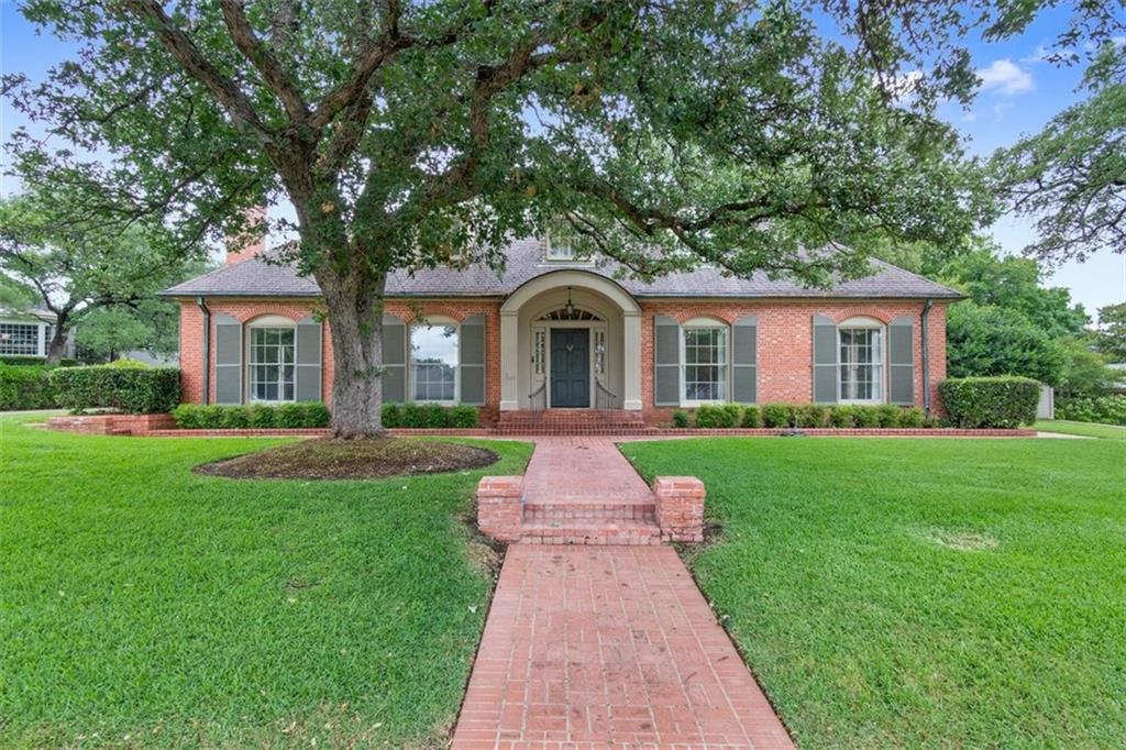 5 Texas Homes On The Market With Tons of Character - Haven Lifestyles