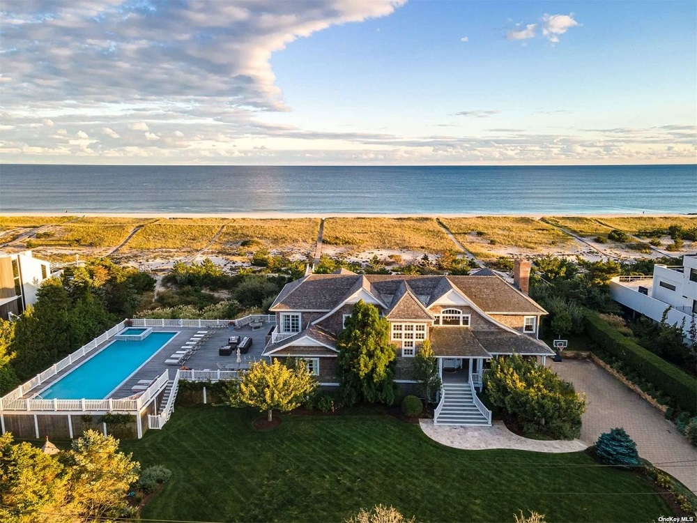 8 Breathtaking Waterfront Homes On The Market - Haven Lifestyles