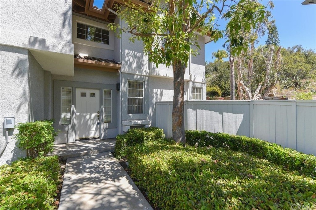 4 Amazing California Townhomes On The Market - Haven Lifestyles