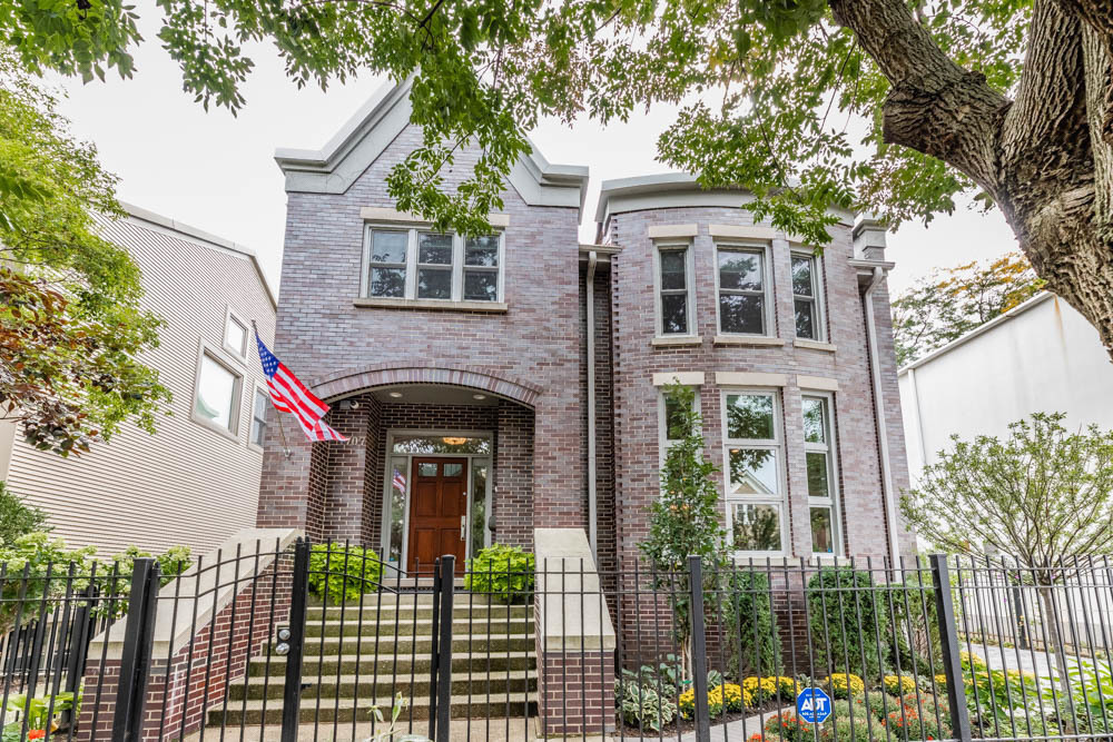 8 Stunning Chicago Properties On The Market - Haven Lifestyles