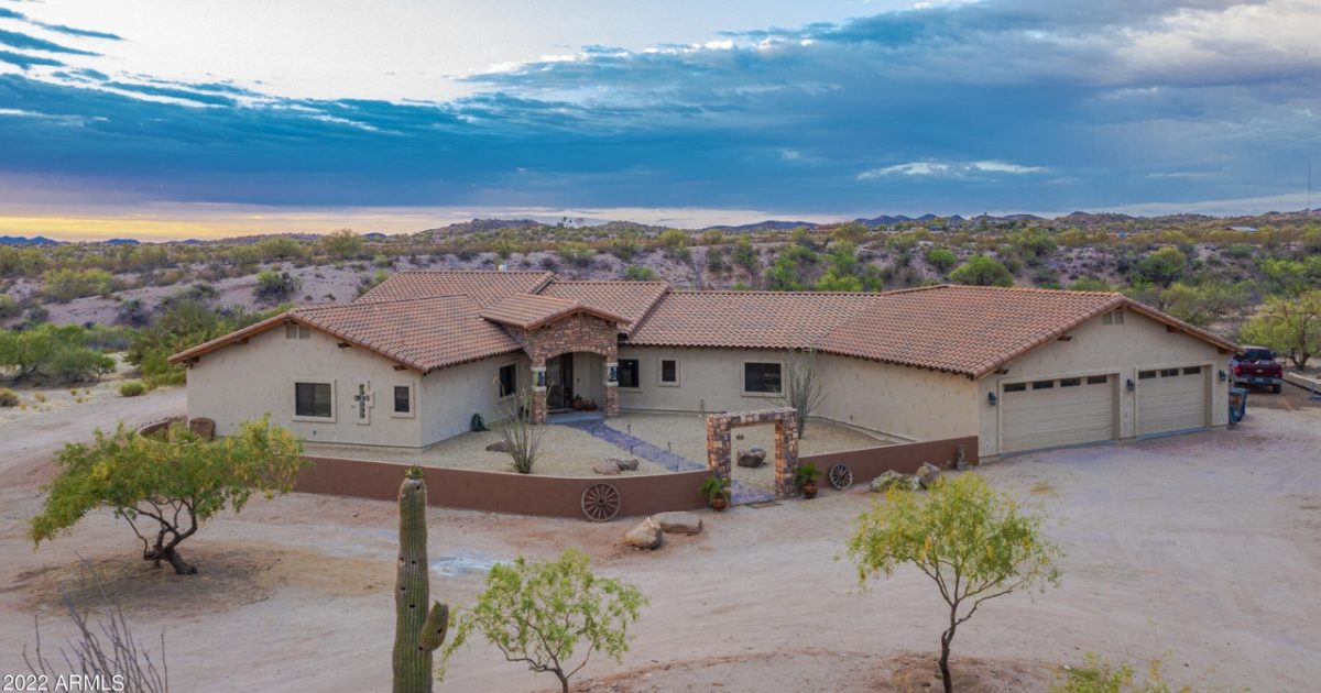 7 Beautiful Arizona Homes On The Market - Haven Lifestyles