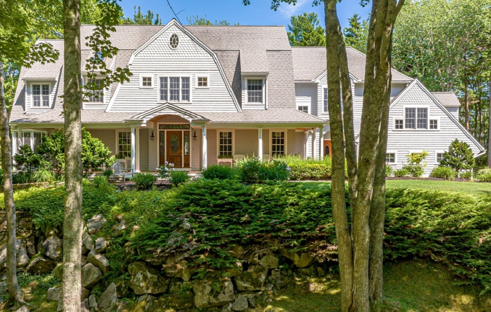10 Incredible Homes On The Market In Maine - Haven Lifestyles