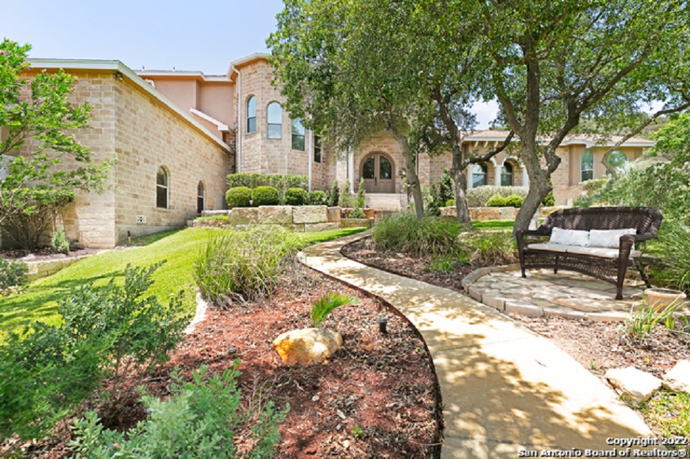 6 Luxurious Texas Homes On The Market - Haven Lifestyles