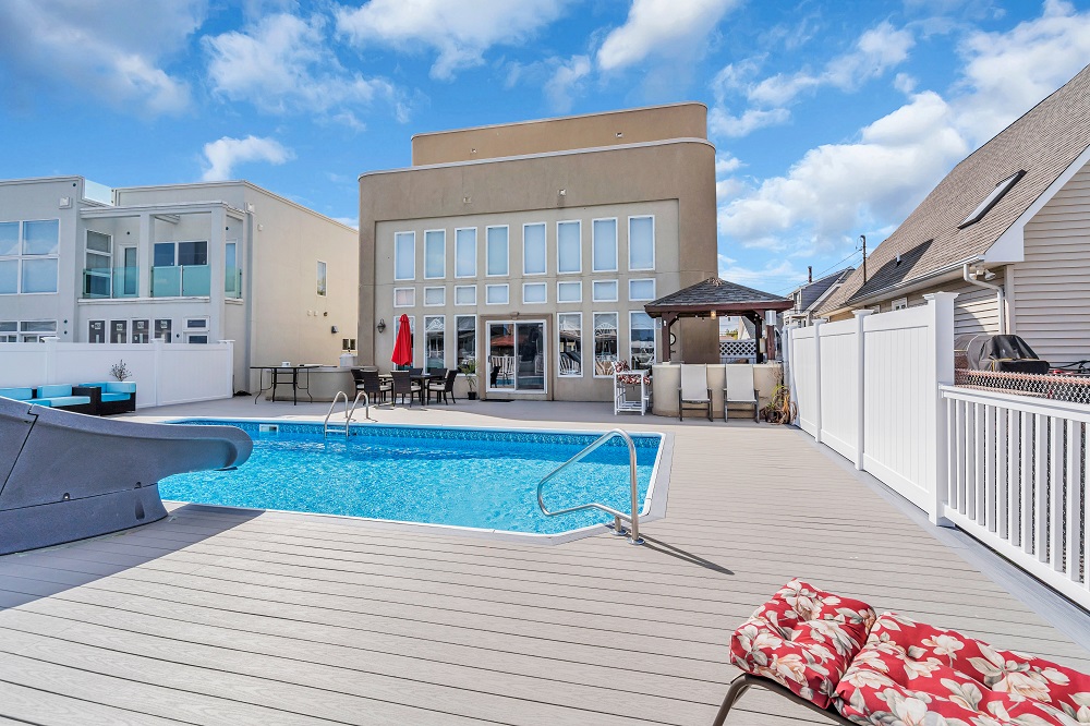 10 New Jersey Waterfront Homes for Sale - Haven Lifestyles