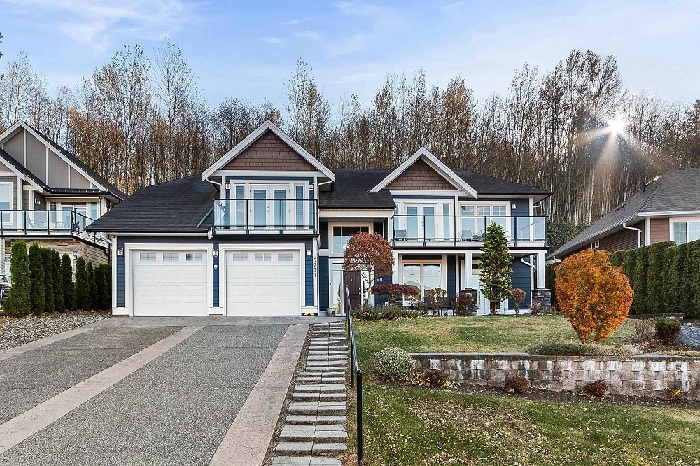 3 British Columbia Modern Homes on the Market - Haven Lifestyles