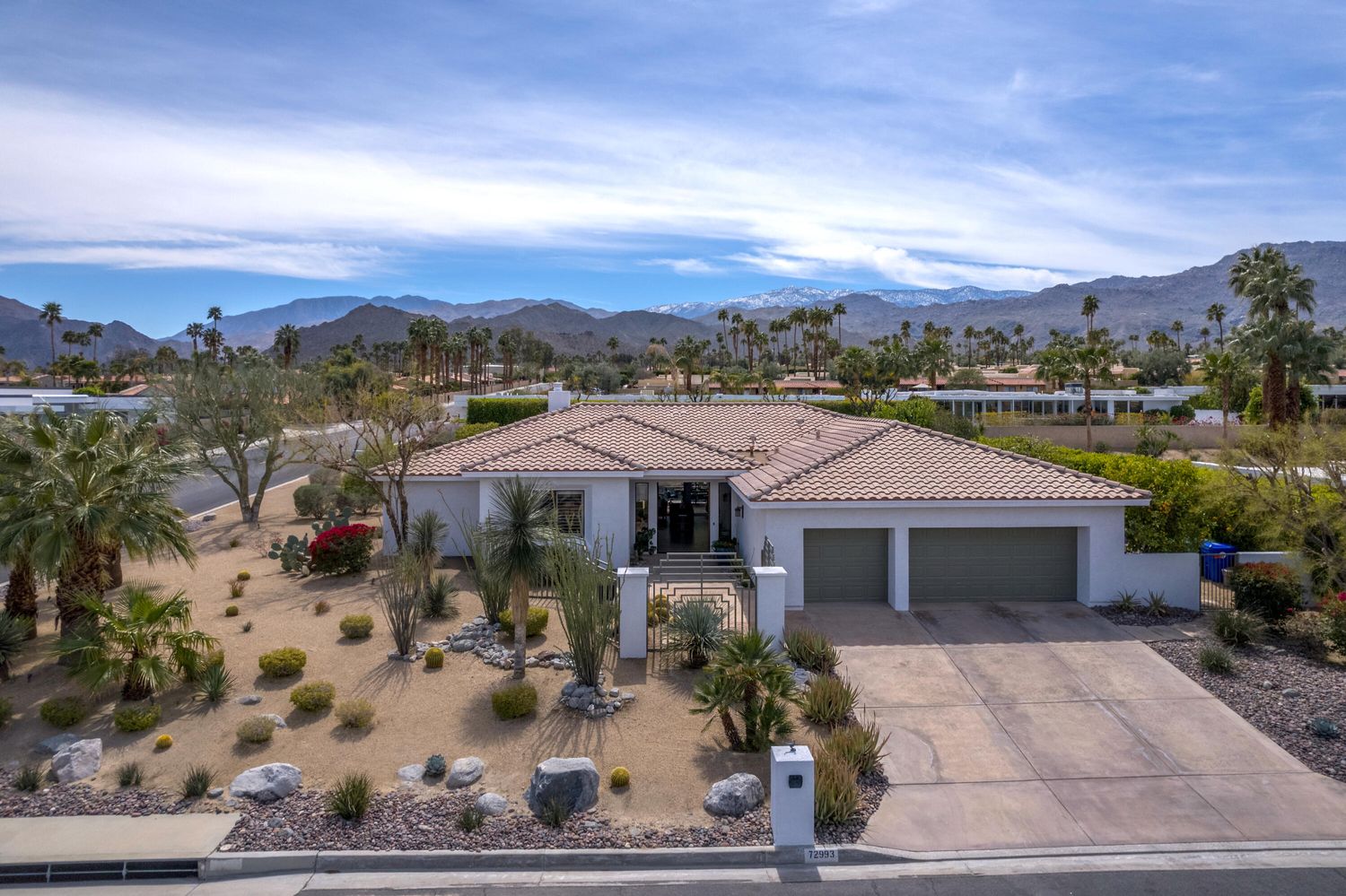 10 Pool Homes on the Market in California - Haven Lifestyles