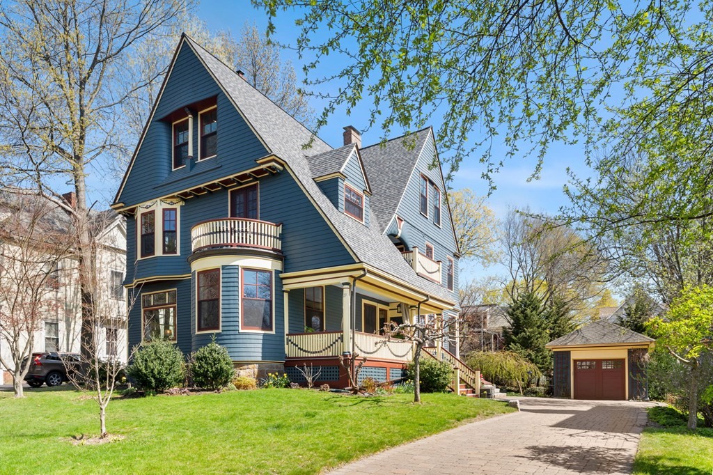 5 Spacious Homes in Massachusetts - Haven Lifestyles