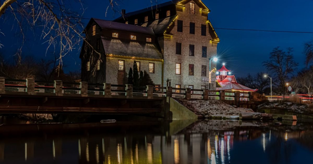 Exploring Some of Wisconsin’s Best Towns to Visit This Holiday Season ...