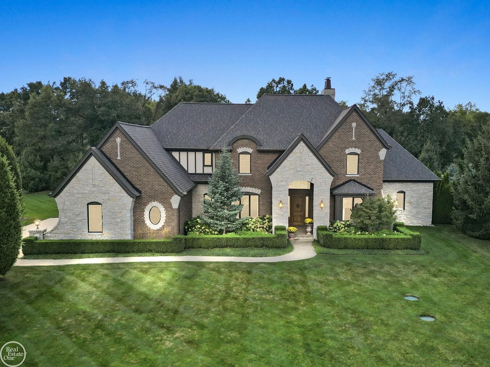 10 Stunning Homes in Michigan for Sale - Haven Lifestyles